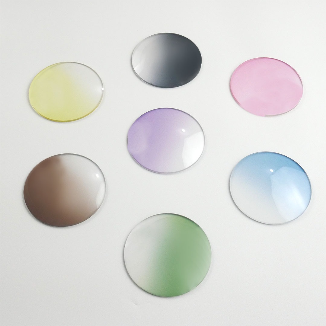 Lensa Warna Permanen Gradasi