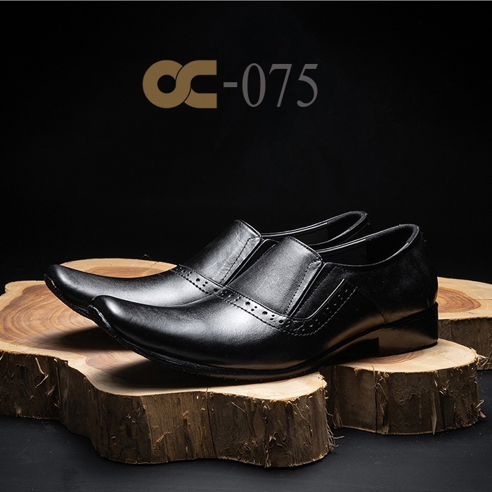 SEPATU KANTORAN PRIA OC075